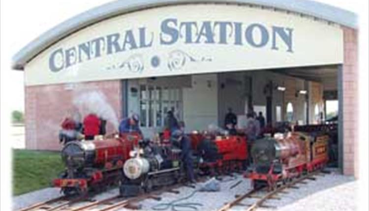 Rhyl Miniature Railway - Go North Wales